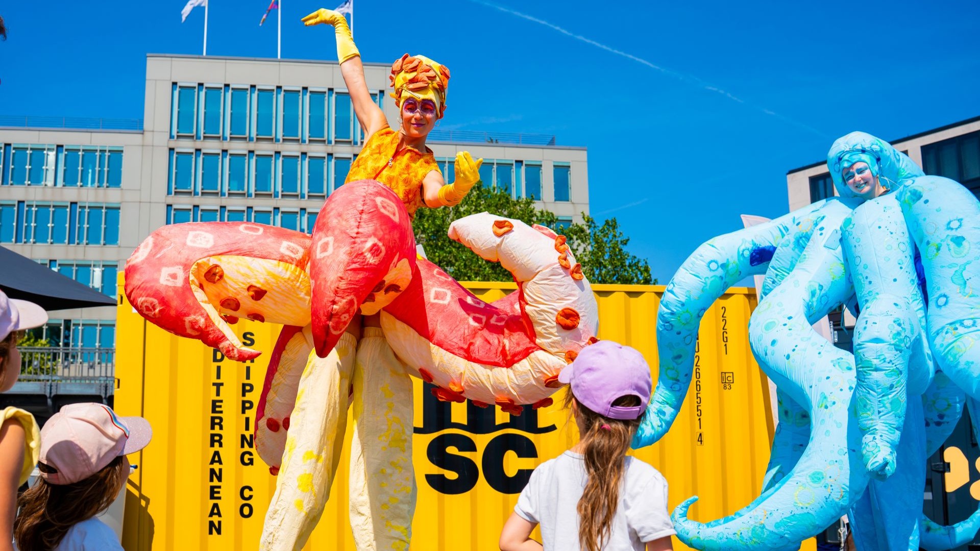 hamburgs streets turn yellow for the vibrant msc yellow festival | MSC