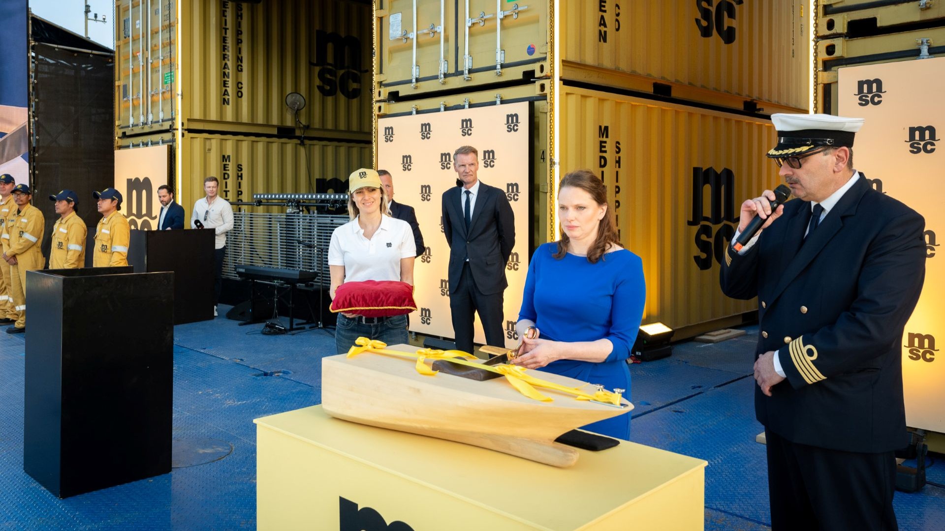 hamburgs streets turn yellow for the vibrant msc yellow festival | MSC